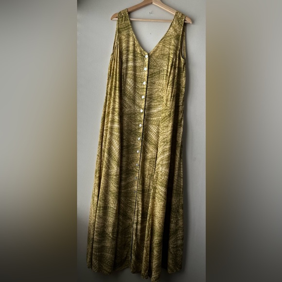 Woman Sophisticate | Dresses | Beautiful Vintage Green Patterned Flowy ...